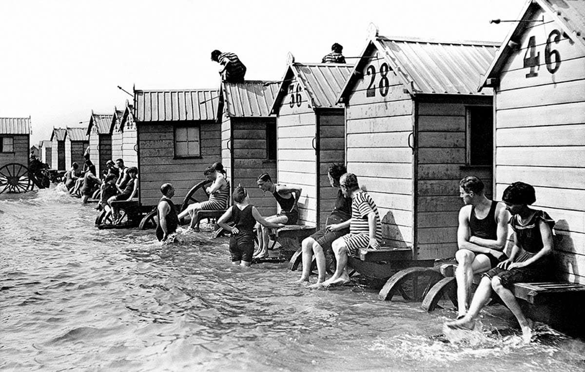 Victorian Bathing Machines - Antique Trader