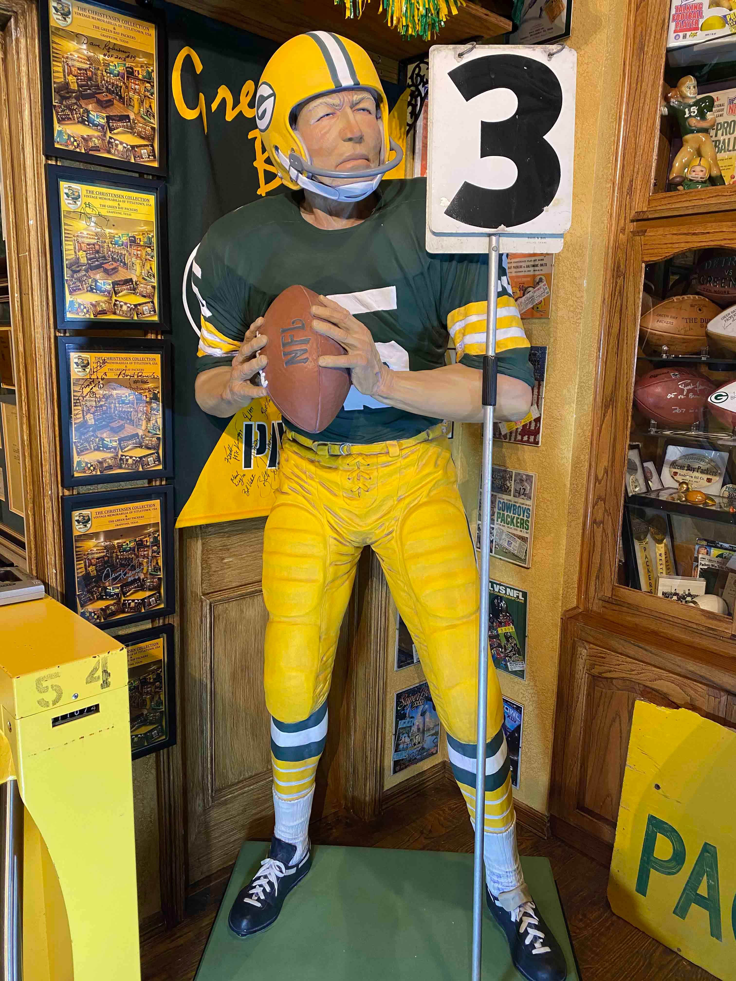 Visit the Ultimate Packers Collection - Antique Trader