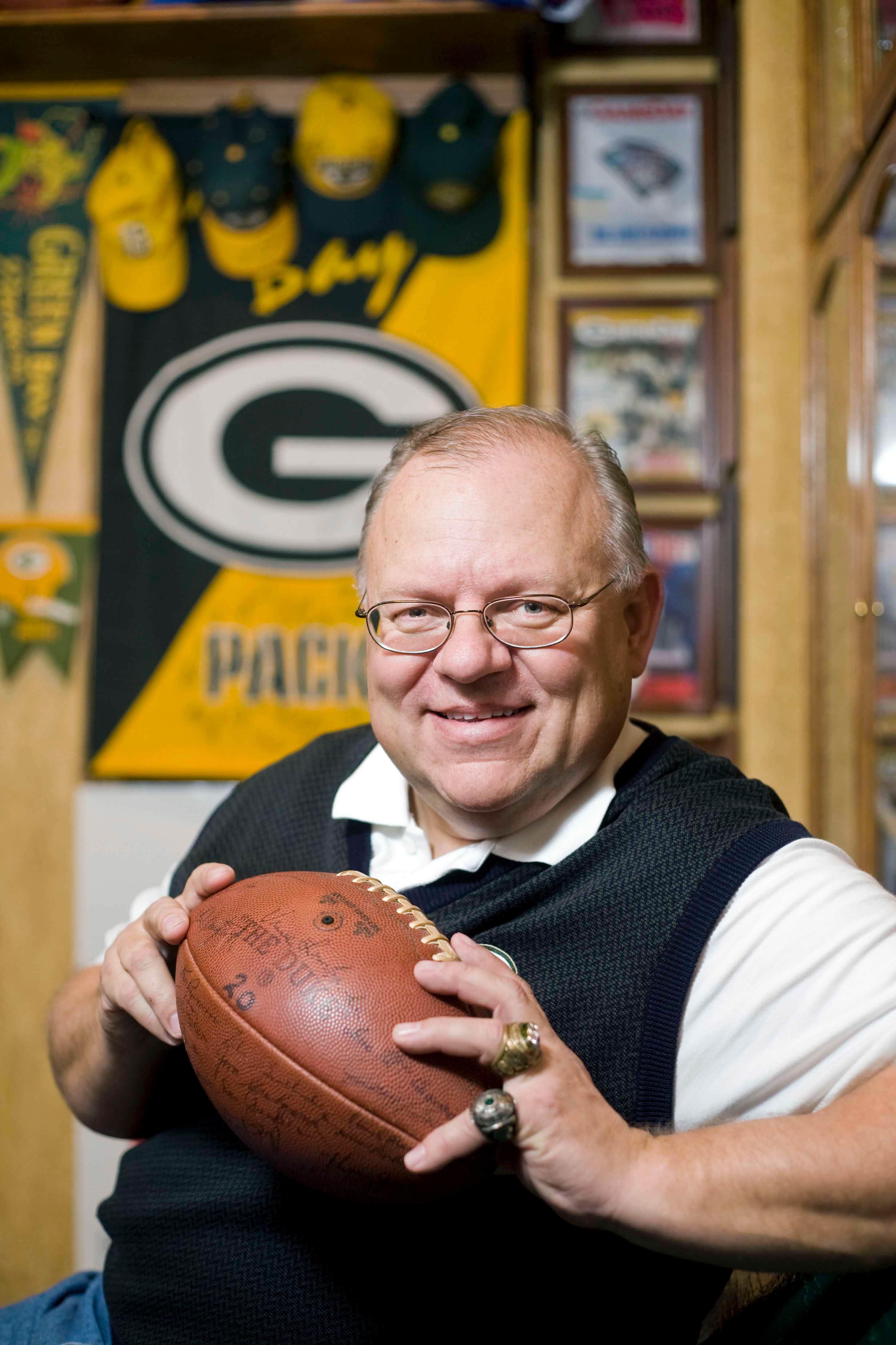 Visit the Ultimate Packers Collection - Antique Trader