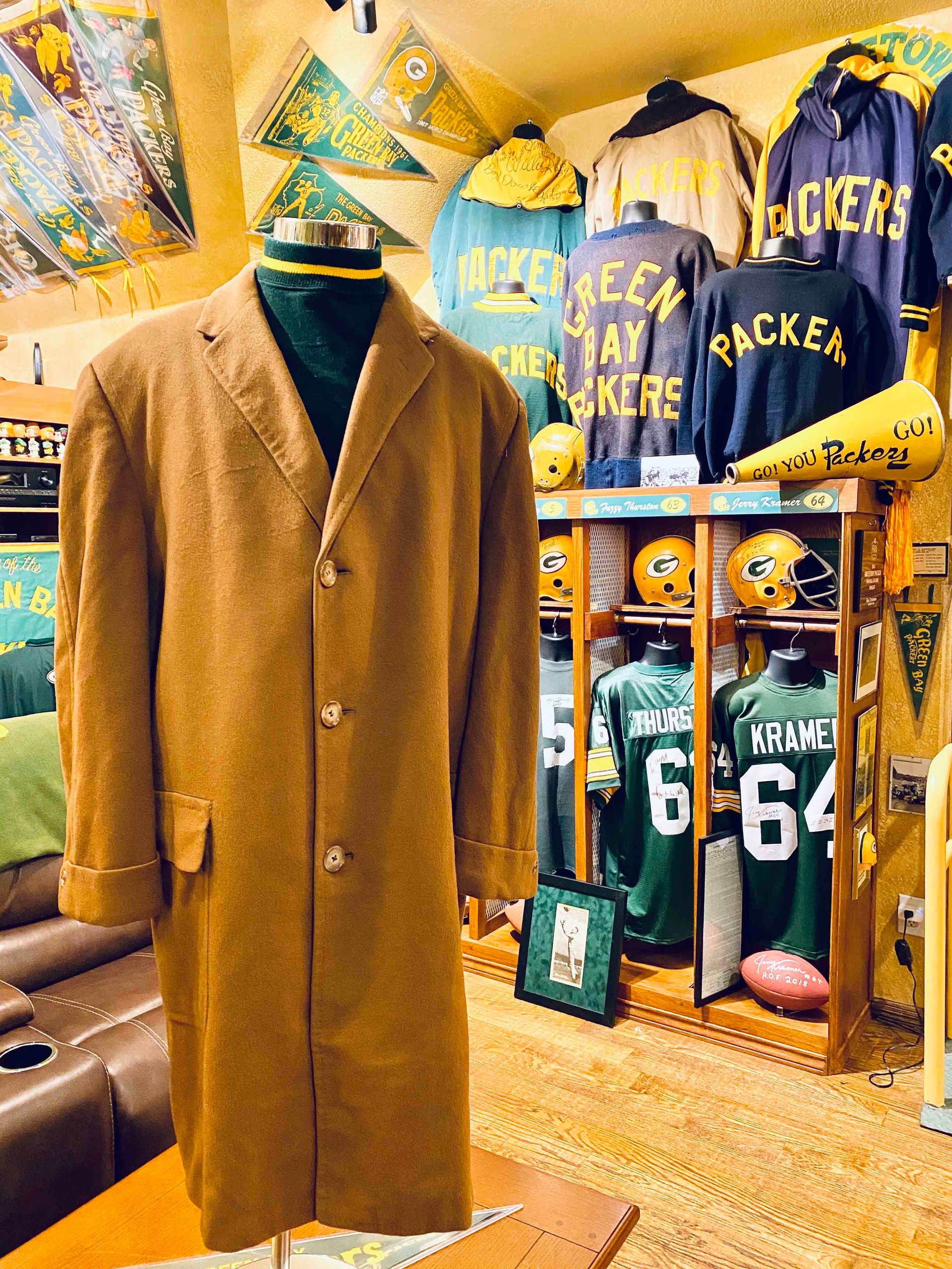 Visit the Ultimate Packers Collection - Antique Trader