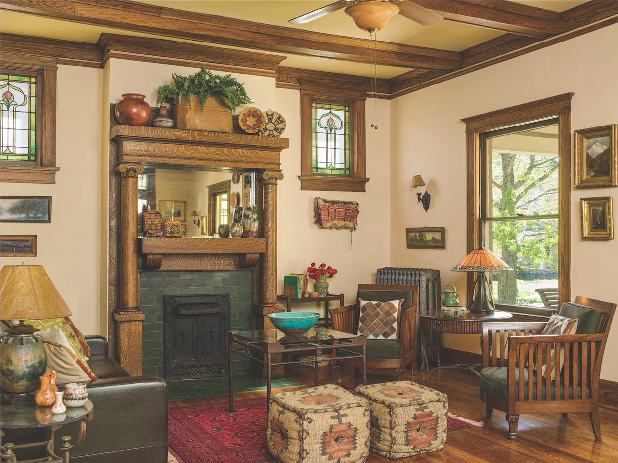 Foursquare Home Embraces Prairie School Design - Antique Trader