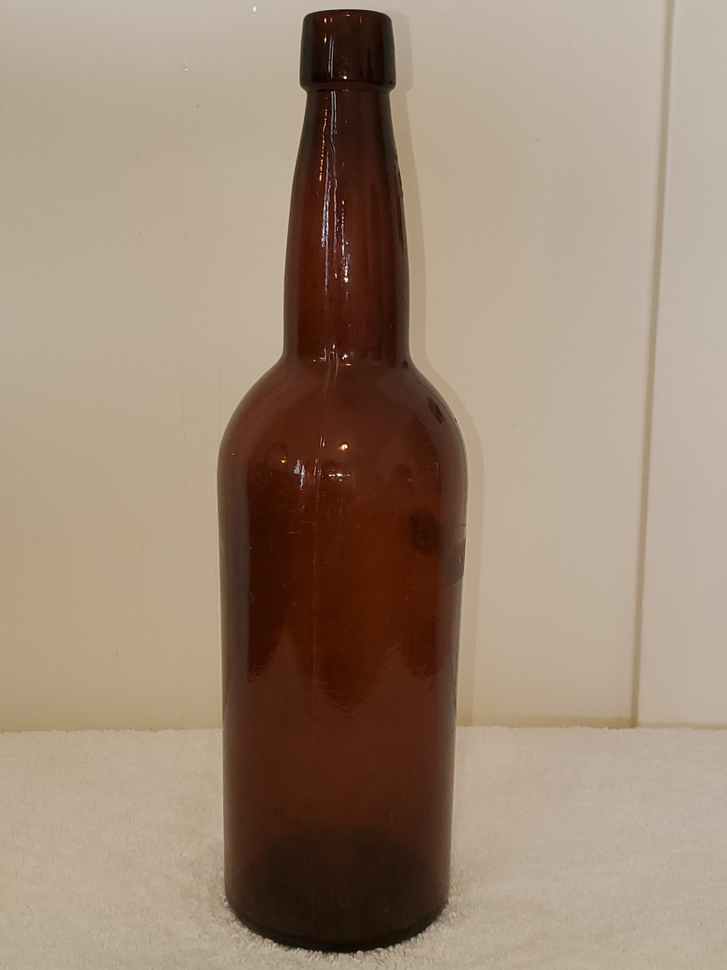 How to Identify Old Bottles - Antique Trader