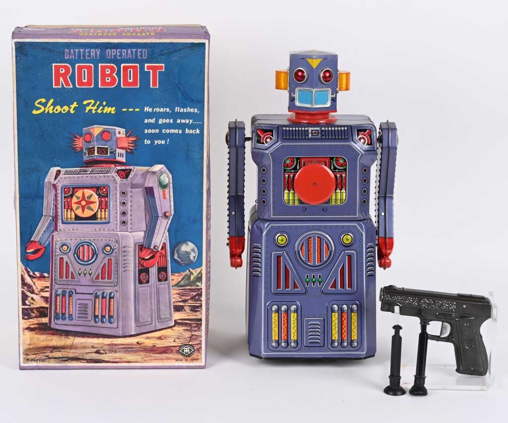 Gang of Five Target Robot Sells for $34,440 at Auction - Antique Trader